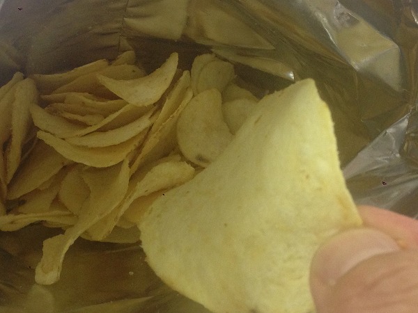温泉たまご味ポテトチップスを食べてみました。 | たまごのソムリエ 小林ゴールドエッグ